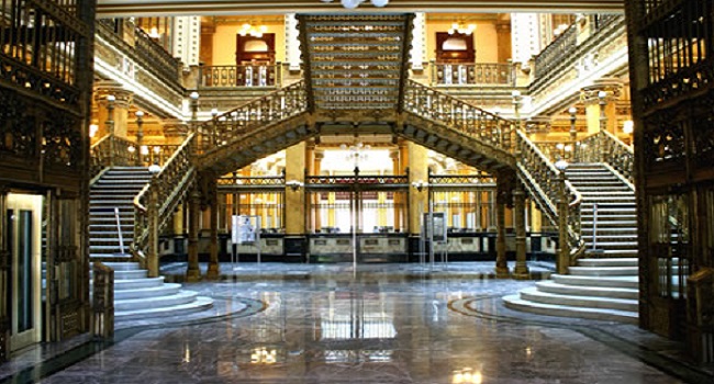 El Palacio Postal, sede de Correos de México, es una de las joyas ...