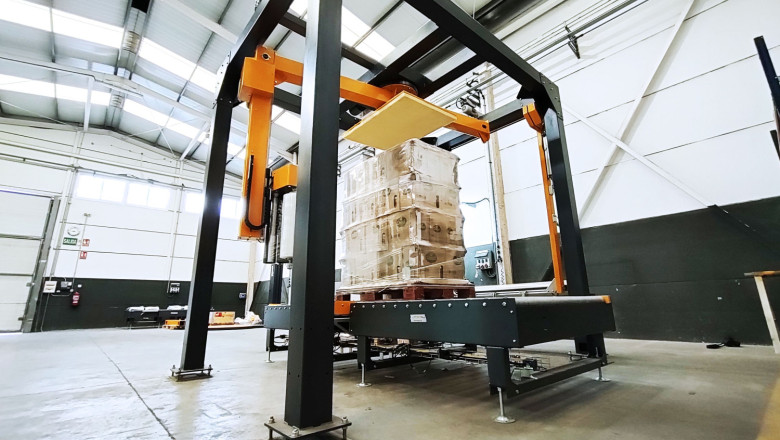 Innova Group presenta una nueva envolvedora de brazo más eficiente y ...