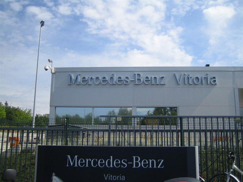 Economía/Motor.- Mercedes Benz Vitoria busca operarios de montaje para ...